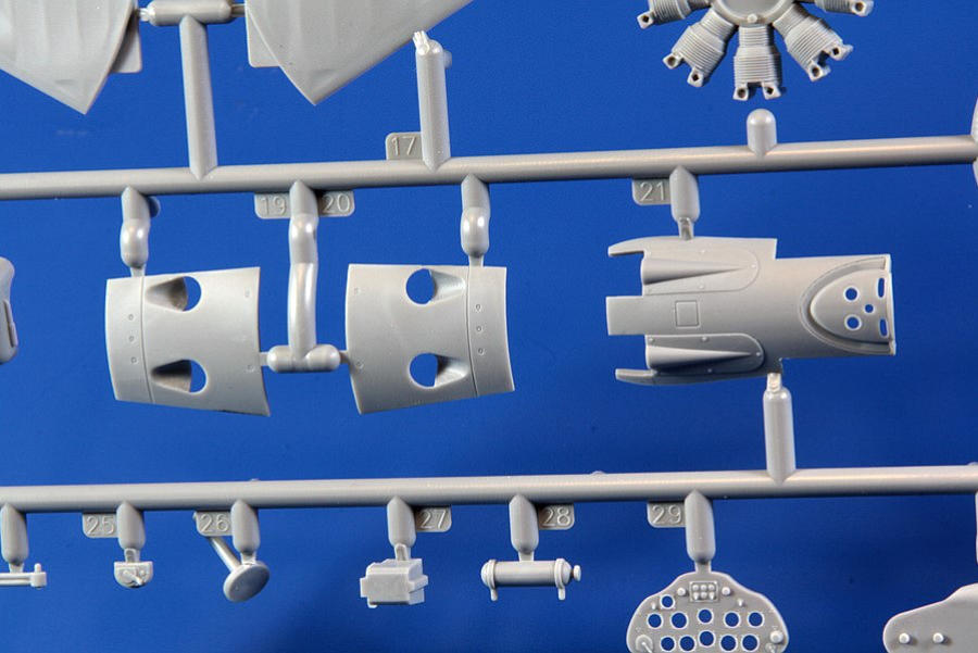 ICM 48097 - I-16 type 24